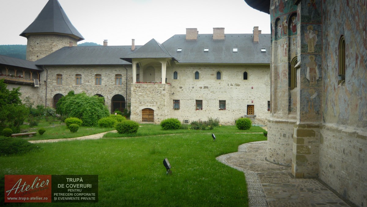 Vizită la Mănăstirea Suceviţa ⋆ Trupa Atelier - Cover Band